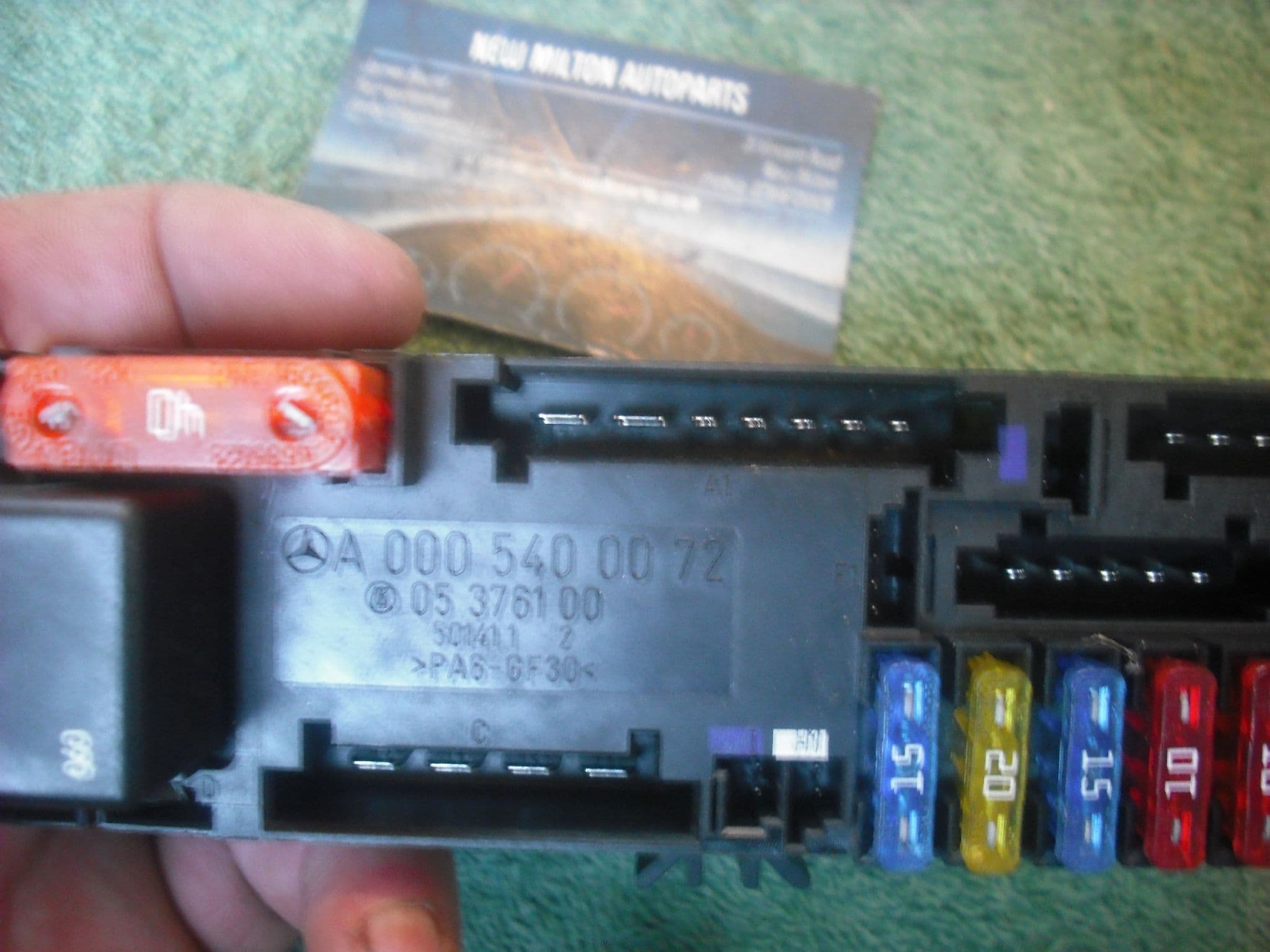 MERCEDES W202 C CLASS FUSE BOX OVERLOAD RELAY FUSE BOX MODULE A 000 540 ...