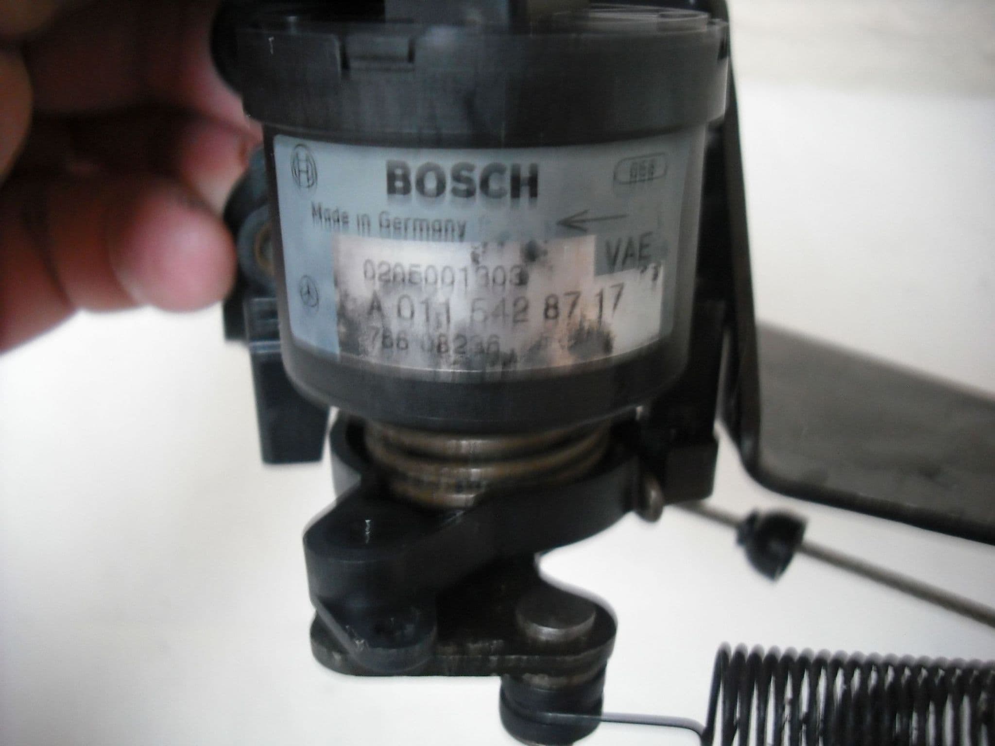 MERCEDES W202 C CLASS THROTTLE POSITION SENSOR 1997 A 011 542 87 17