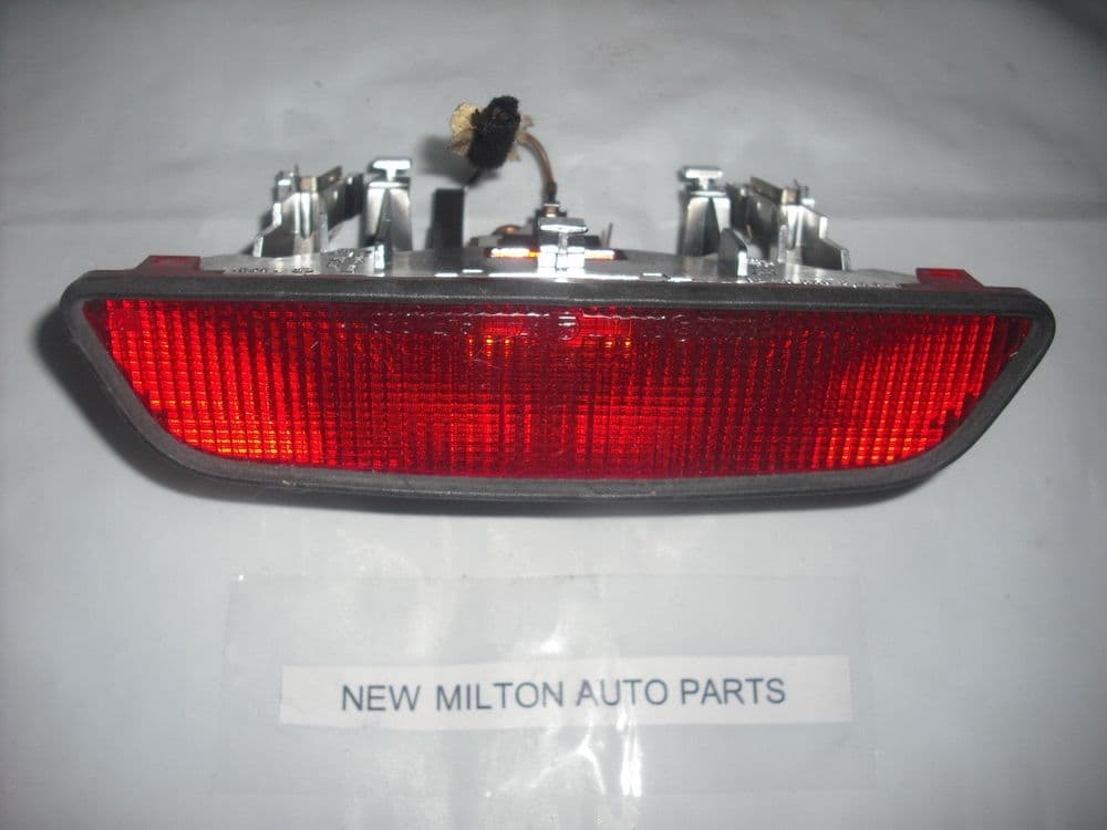 MERCEDES W210 E CLASS ESTATE REAR BOOT MOUNTED BRAKE LIGHT