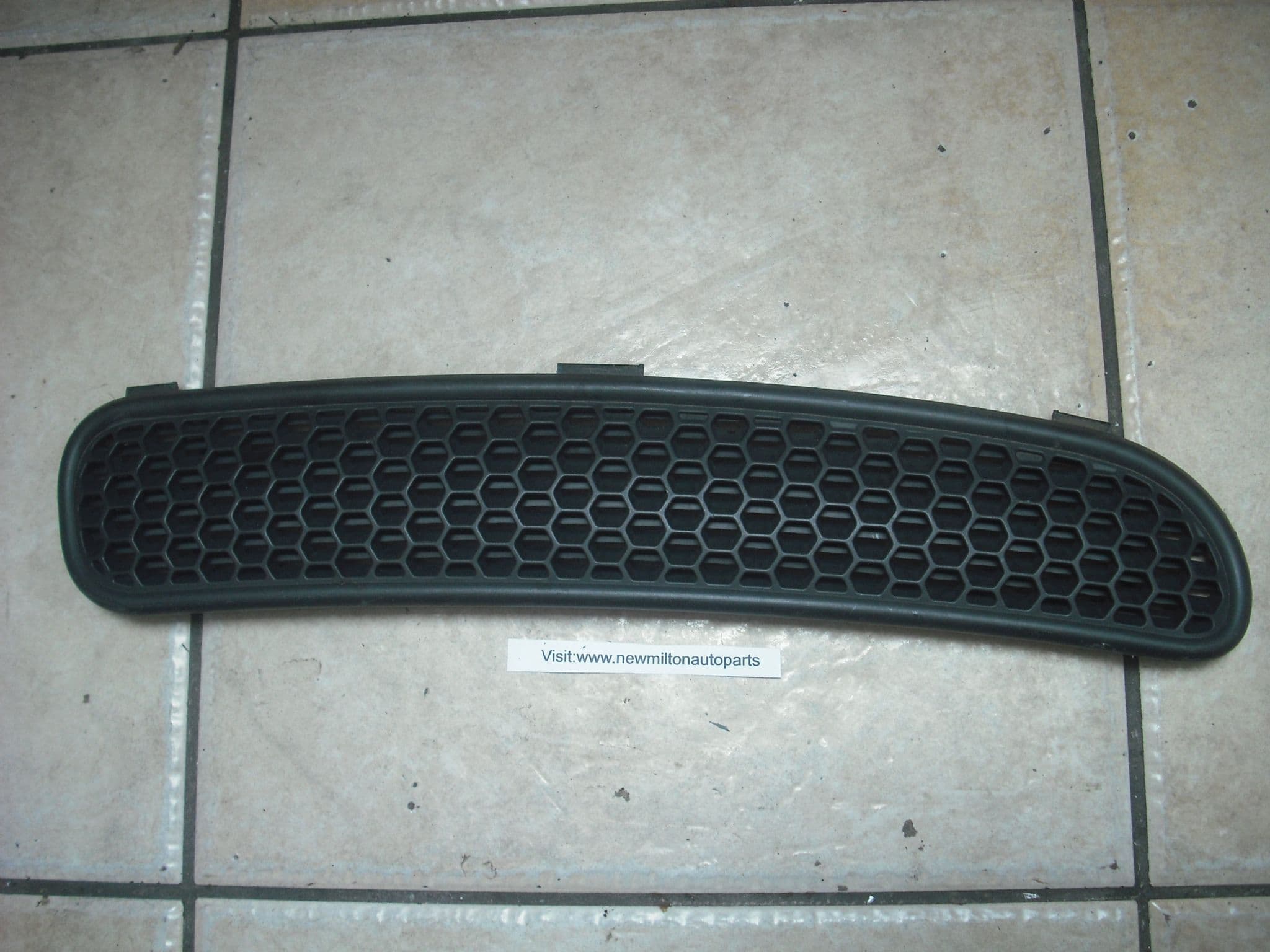 MINI COOPER R50 R52 R53 FRONT SCUTTLE HONEYCOMBE GRILLE LEFT SIDE