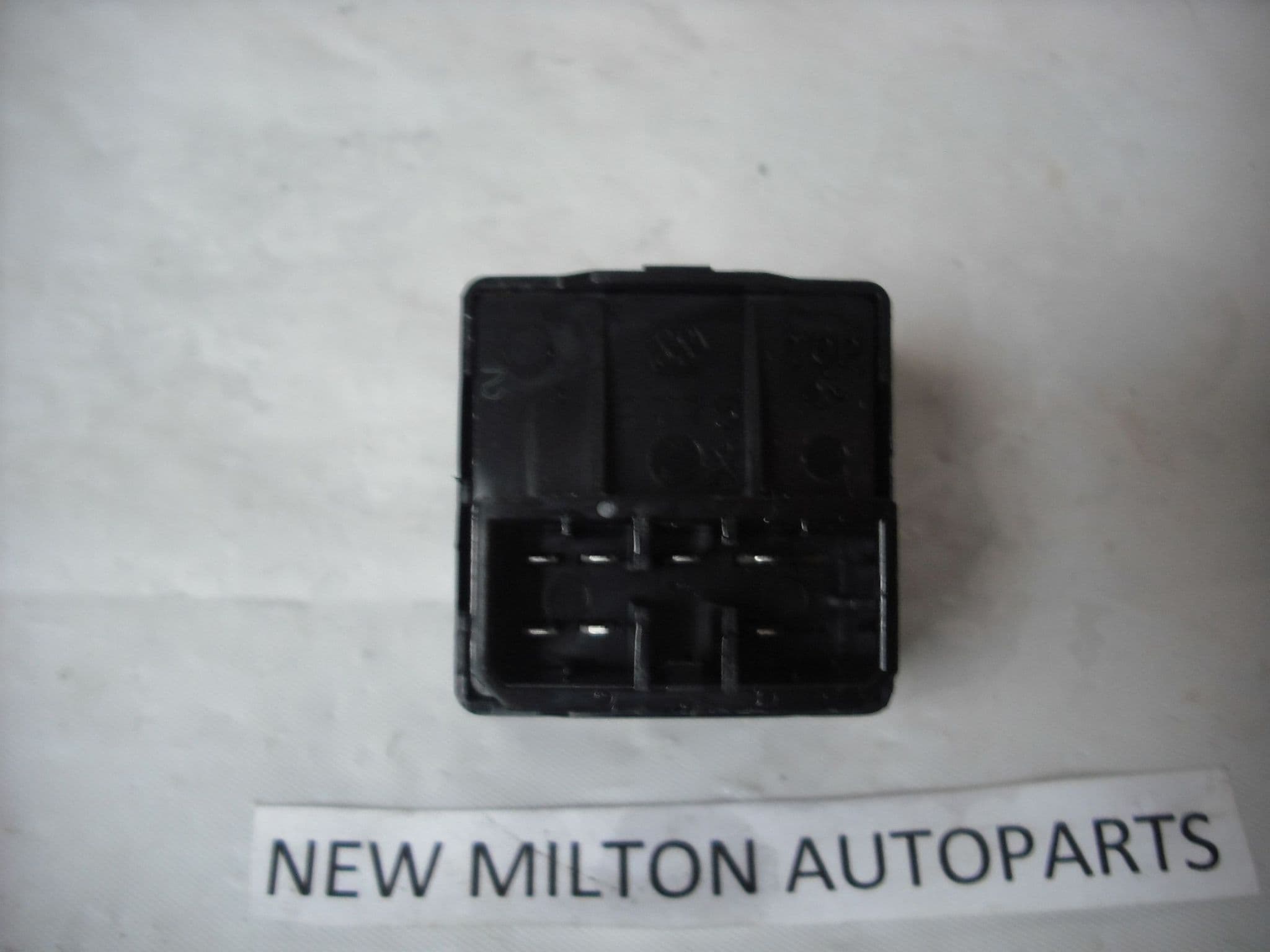 MITSUBISHI GALANT ELECTRIC DOOR MIRROR SWITCH