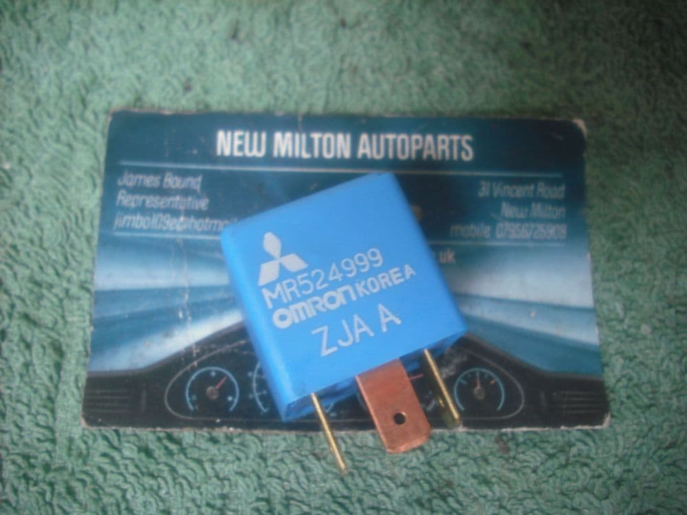 MR524999 OMRON BLUE A GENUINE MITSUBISHI SPACE STAR RELAY