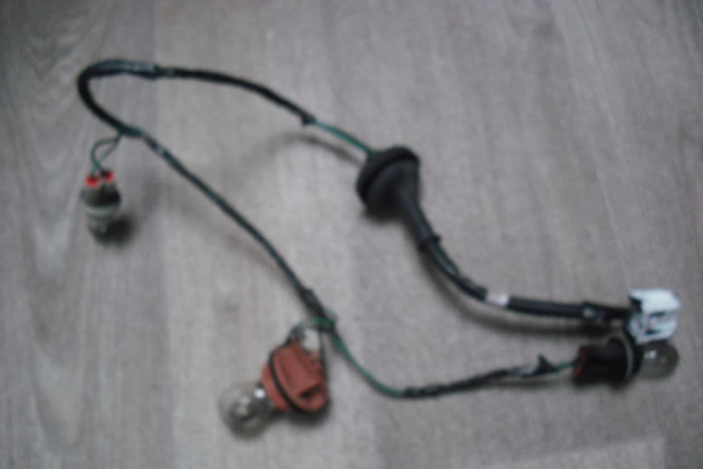 NISSAN NOTE MK1 REAR LIGHT BULB HOLDERS