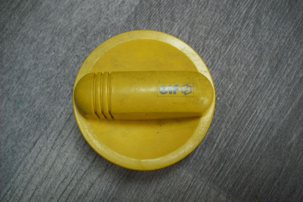 NISSAN QASHQAI J10 1 5 DIESEL ENGINE OIL FILLER CAP