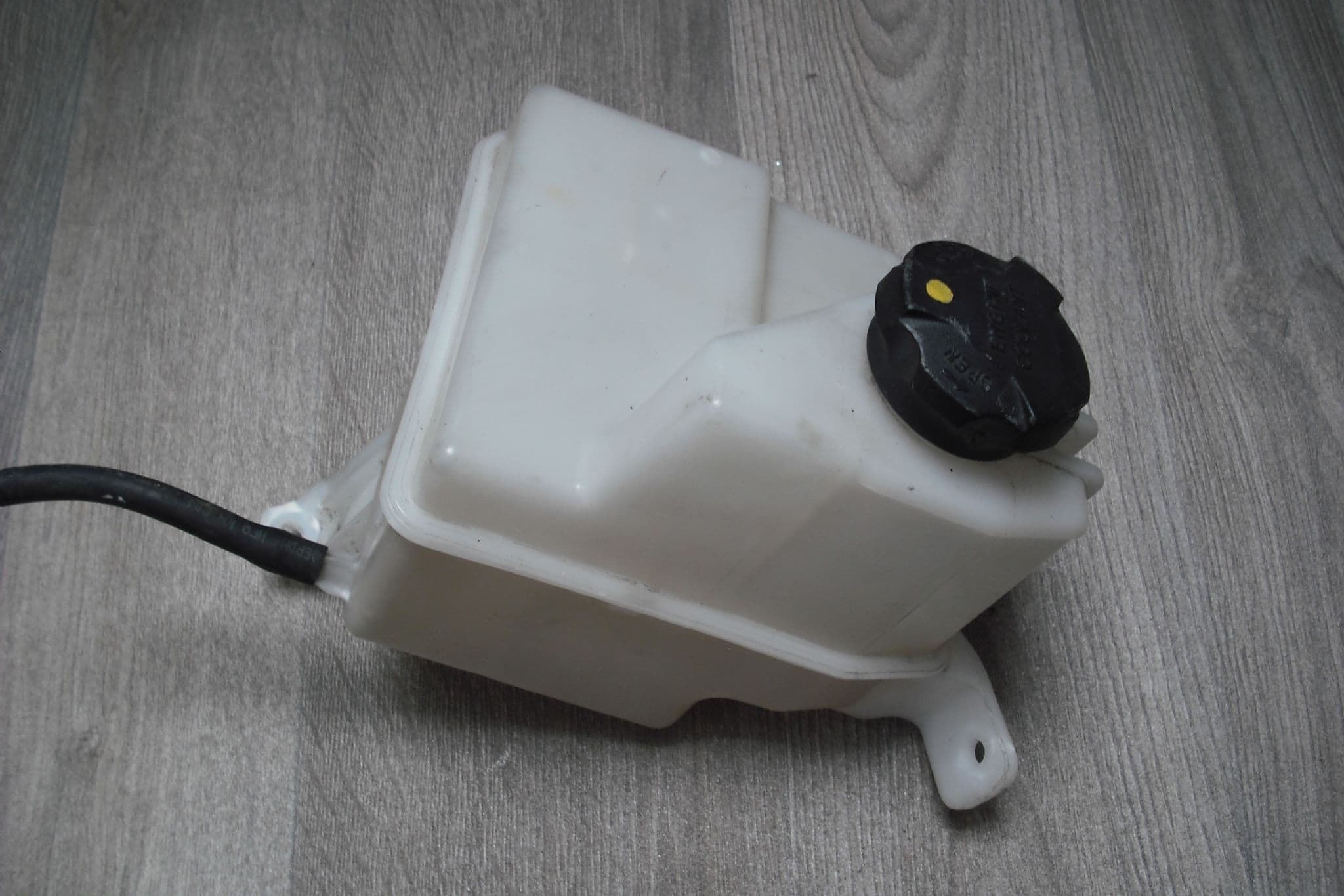 NISSAN QASHQAI J10 ENGINE WATER COOLANT EXPANSION TANK