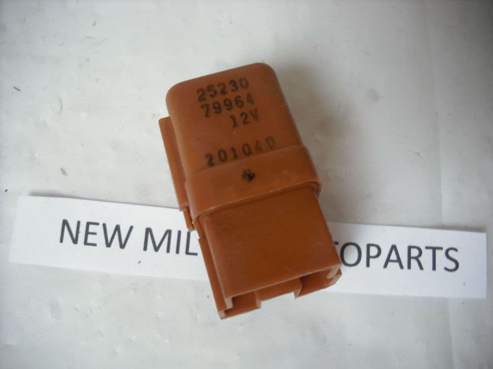 NISSAN TERRANO FORD MAVERICK 2 BROWN RELAY 25230 79964