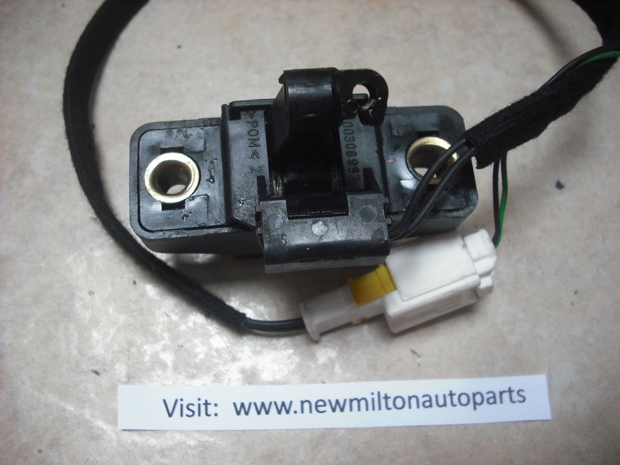 RENAULT CLIO MK2 2001-2005 REAR BOOT TRUNK TAILGATE CATCH WITH SENSOR