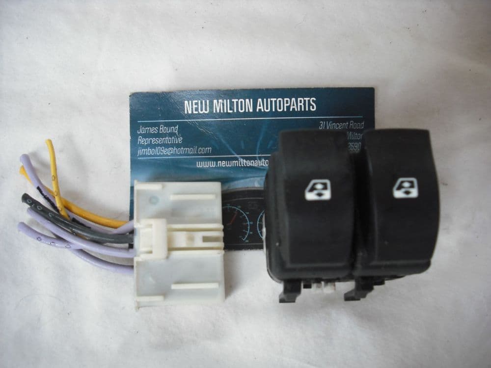 RENAULT LAGUNA 2 DRIVERS DOOR REAR DOORS ELECTRIC WINDOW SWITCHES WHITE ...