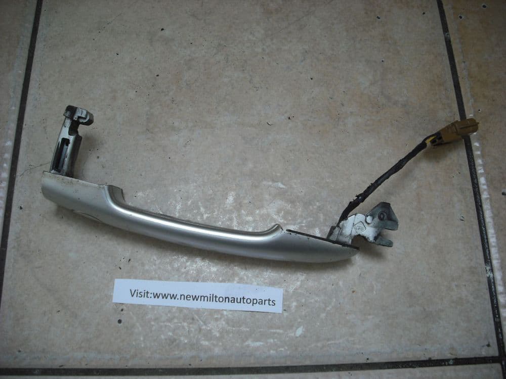 RENAULT MEGANE CONVERTIBLE OUTER DOOR HANDLE LEVER WITH SENSOR