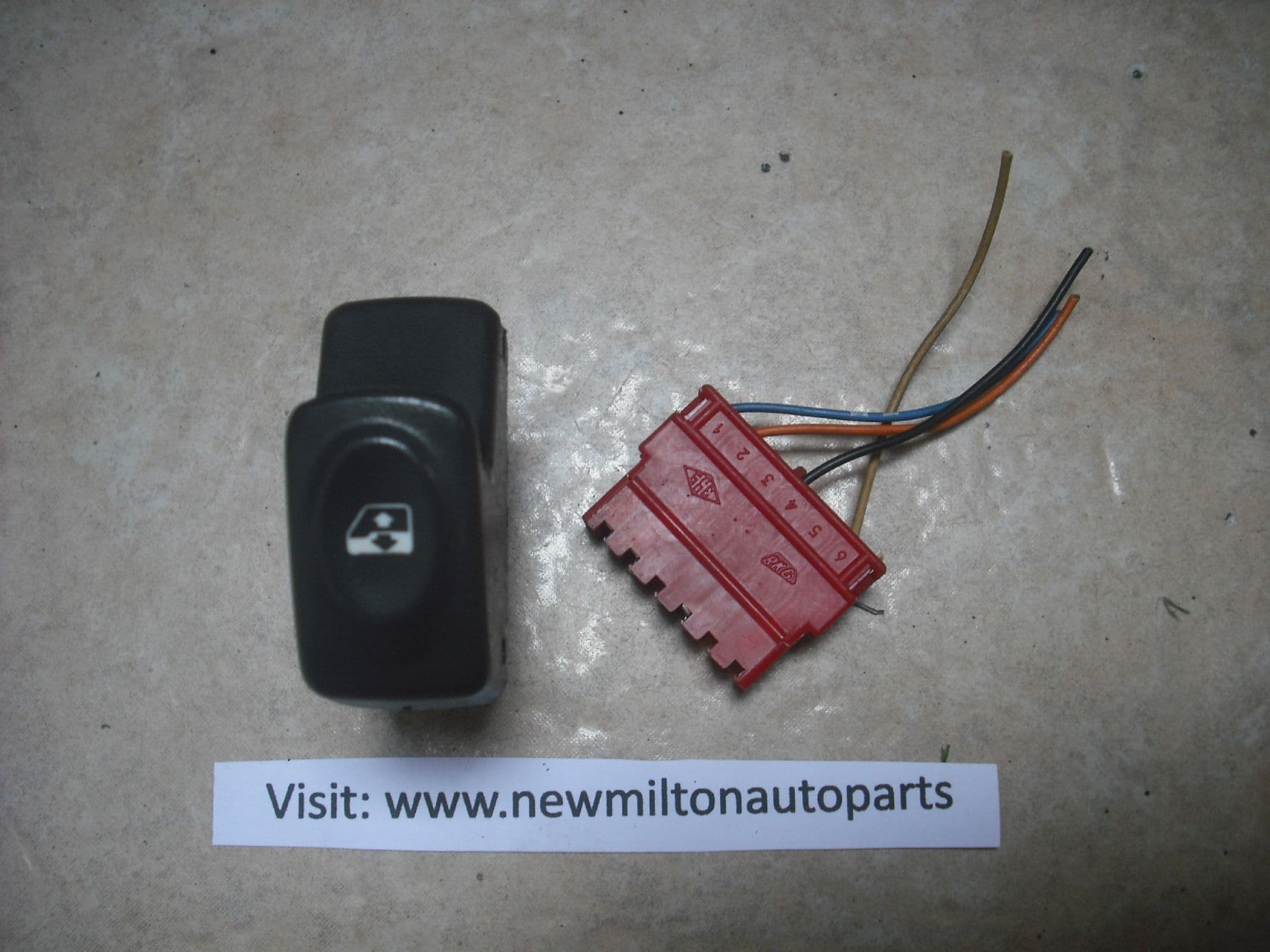 RENAULT SCENIC MEGANE AND CLIO ELECTRIC WINDOW SWITCH