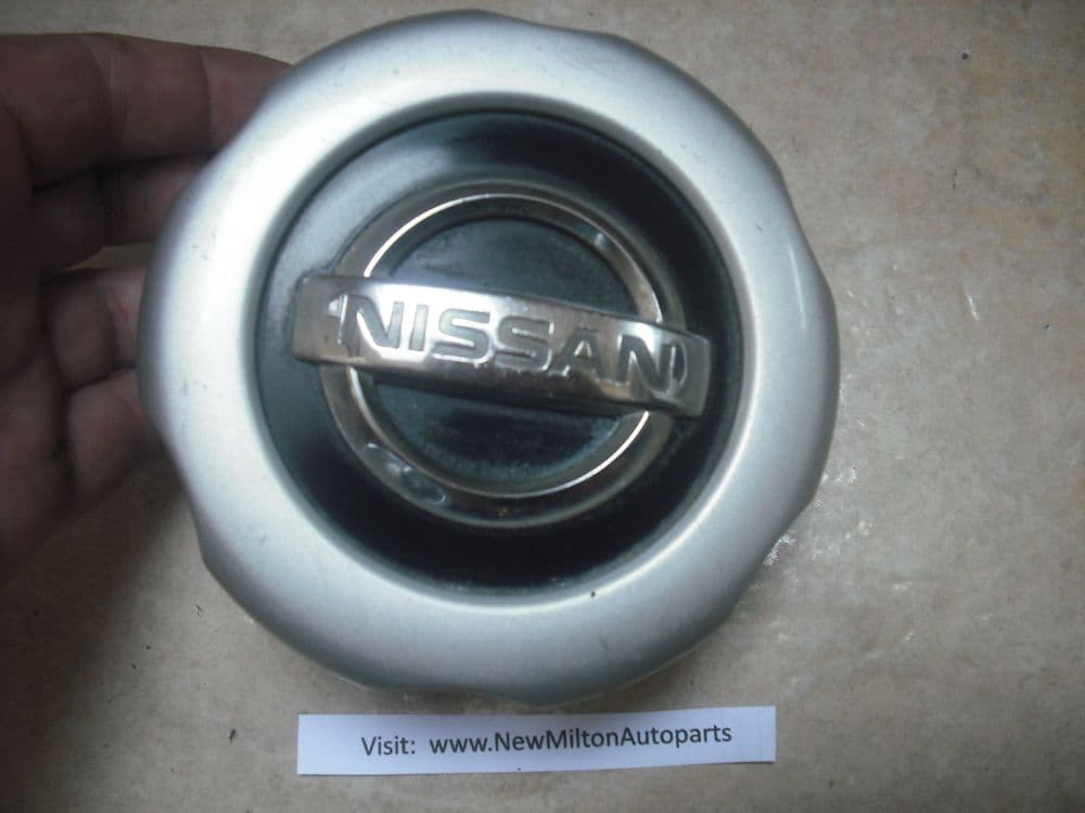 sold 40342 VK400 NISSAN NAVARA D22 WHEEL CENTER HUB CAP