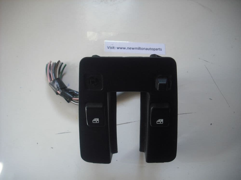 SOLD 413865 2975 VOLVO 440 460 CENTER CONSOLE WINDOW AND DOOR MIRROR ...
