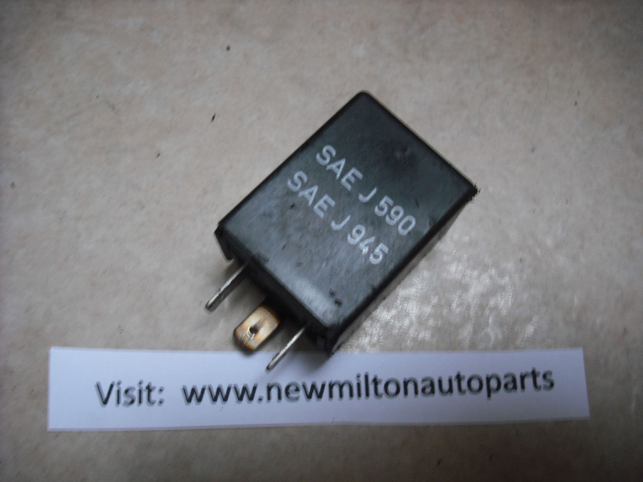 SOLD 740 940 INDICATOR FLASHER RELAY TBB76 DOT 4DB003750-31 3 PIN SAE J ...