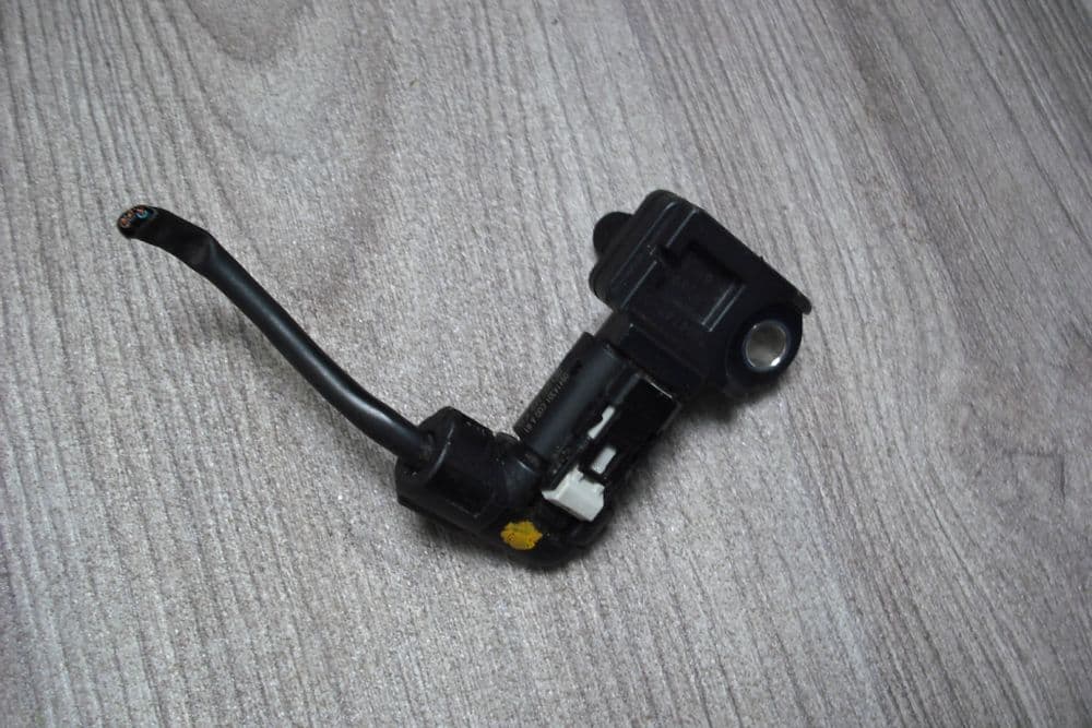 SOLD 7804742-01 BMW F10 F11 TOURER 2 0 DIESEL AIR PRESSURE MAP SENSOR