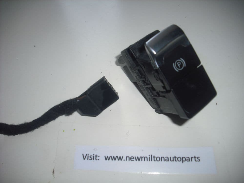 SOLD 8K2 927 225 B A GENUINE AUDI A4 B8 ELECTRIC HANDBRAKE SWITCH