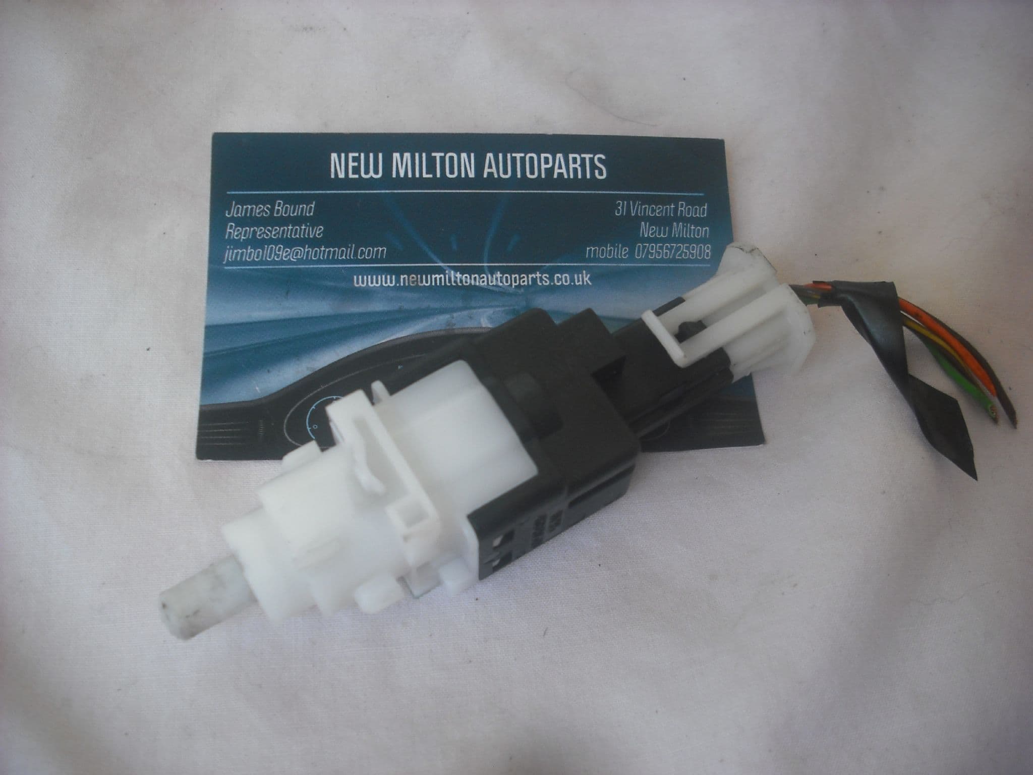 SOLD A GENUINE FIAT DOBLO REAR BRAKE LIGHT PEDAL SWITCH ACTUATOR 10295 ...