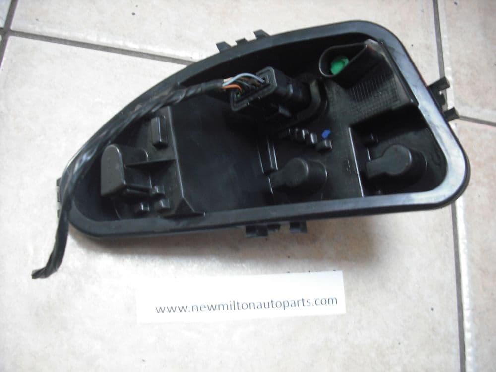 SOLD A GENUINE RENAULT CLIO MK3 FACELIFT 2009-2013 REAR LIGHT / LAMP ...