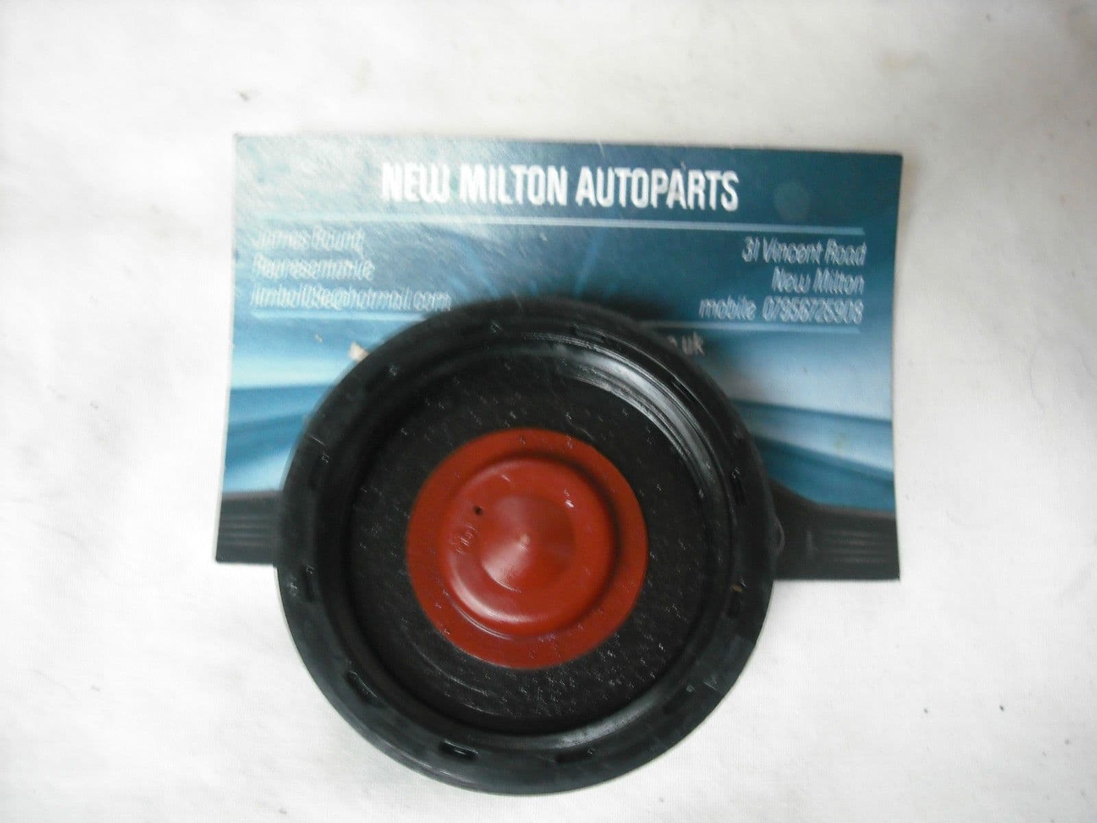 SOLD A GENUINE RENAULT MEGANE 1997-2008 POWER STEERING FLUID OIL FILLER CAP