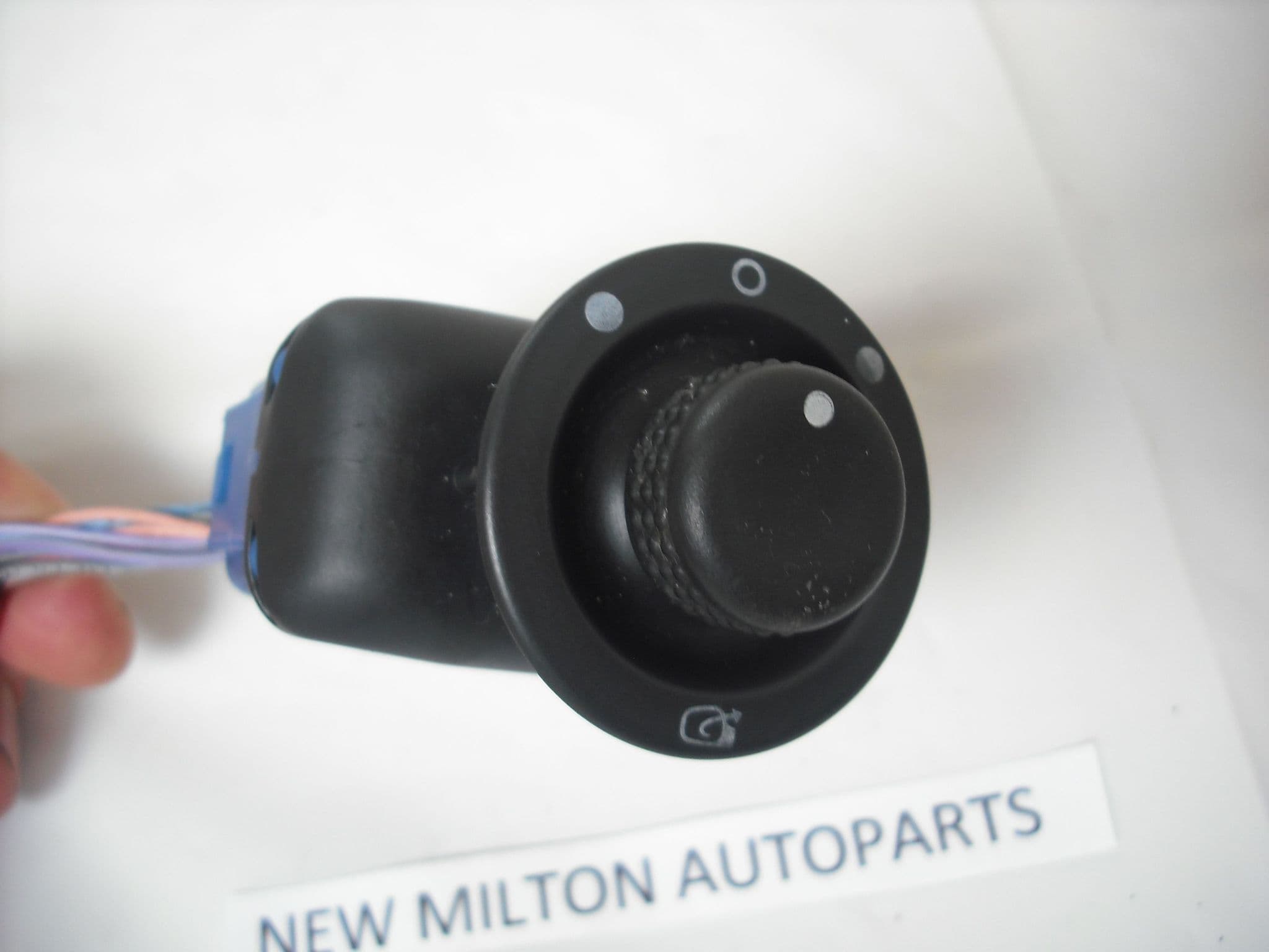 sold A GENUINE RENAULT SCENIC 2 ELECTRIC FOLDING DOOR MIRROR SWITCH ...