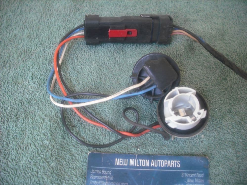 SOLD A GENUINE RENAULT TRAFFIC VAUXHALL VIVARO REAR BACK LIGHT LAMP ...