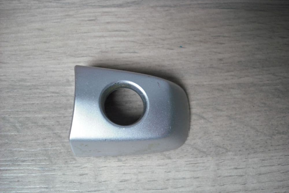 SOLD A GENUINE VAUXHALL AGILA FRONT DOOR HANDLE LEVER LOCK BARRLE ...
