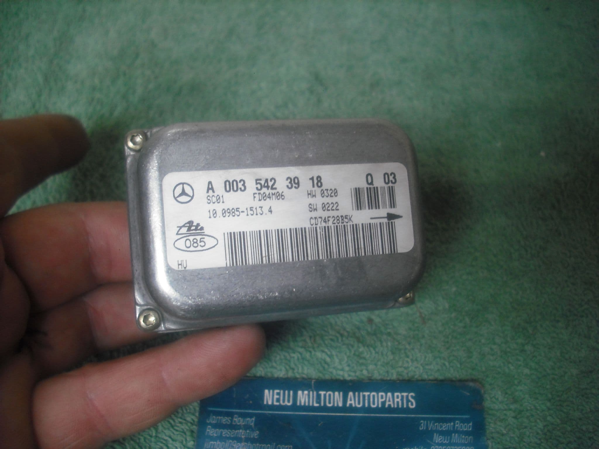 SOLD A0035423918 ESP A GENUINE MERCEDES W203 C CLASS YAW RATE SENSOR MODULE