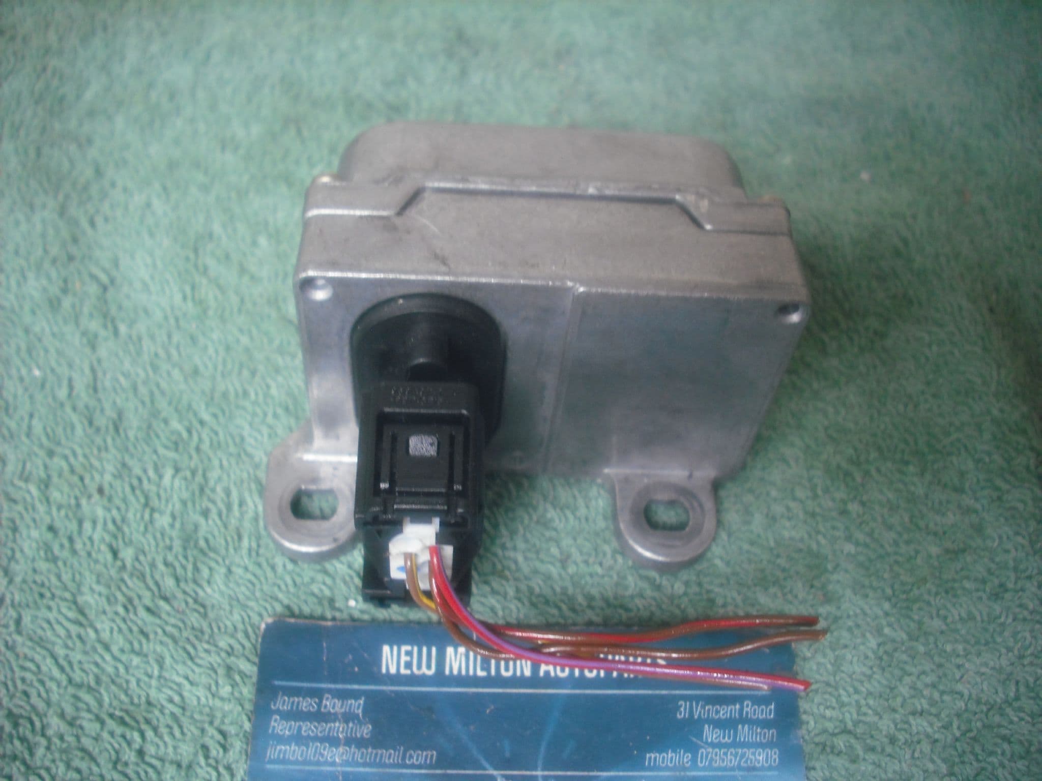 SOLD A0035423918 ESP A GENUINE MERCEDES W203 C CLASS YAW RATE SENSOR MODULE