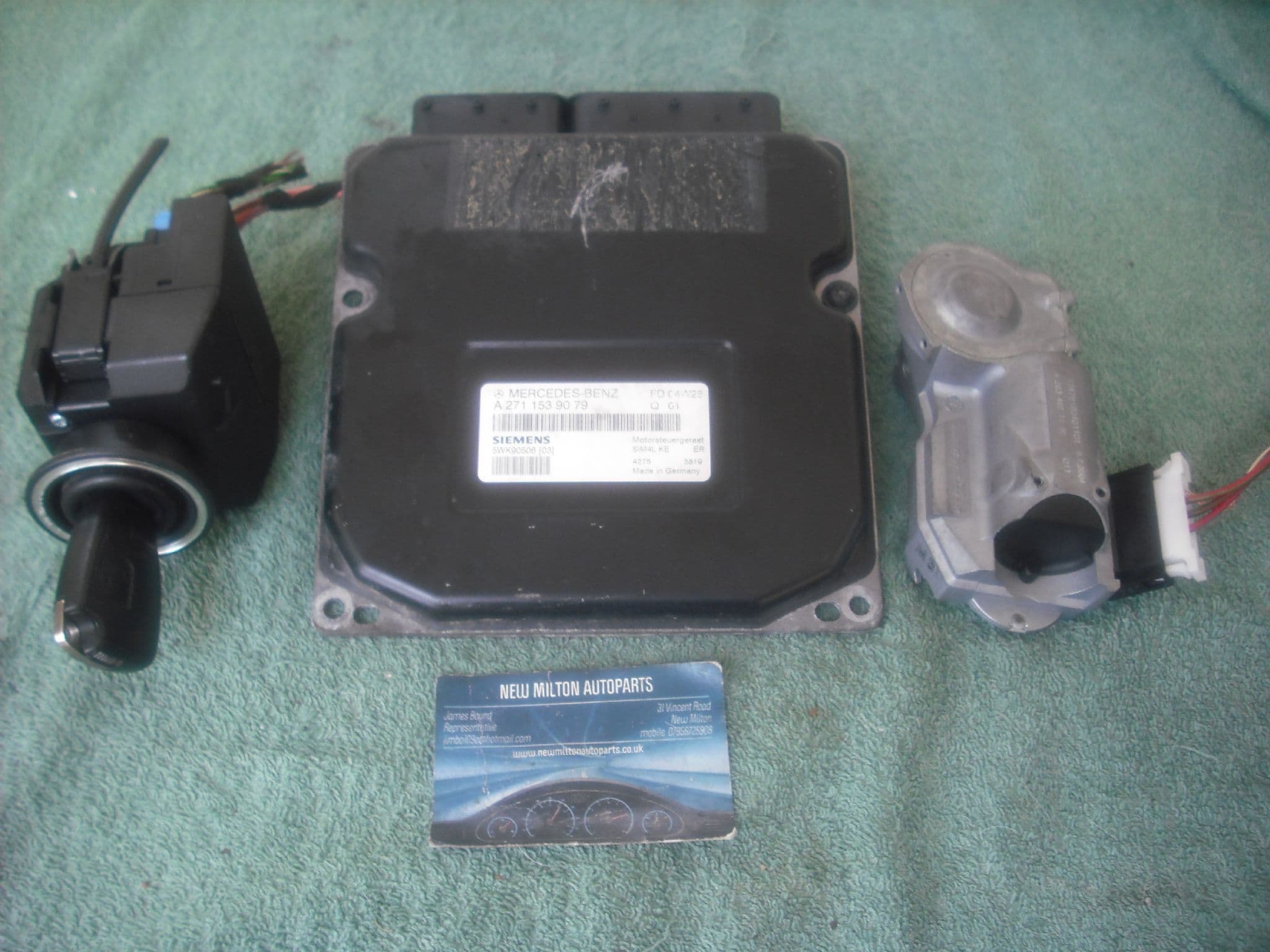 sold A2711539079 MERCEDES BENZ W203 C180 ECU KEY IGNITION AND STEERING ...