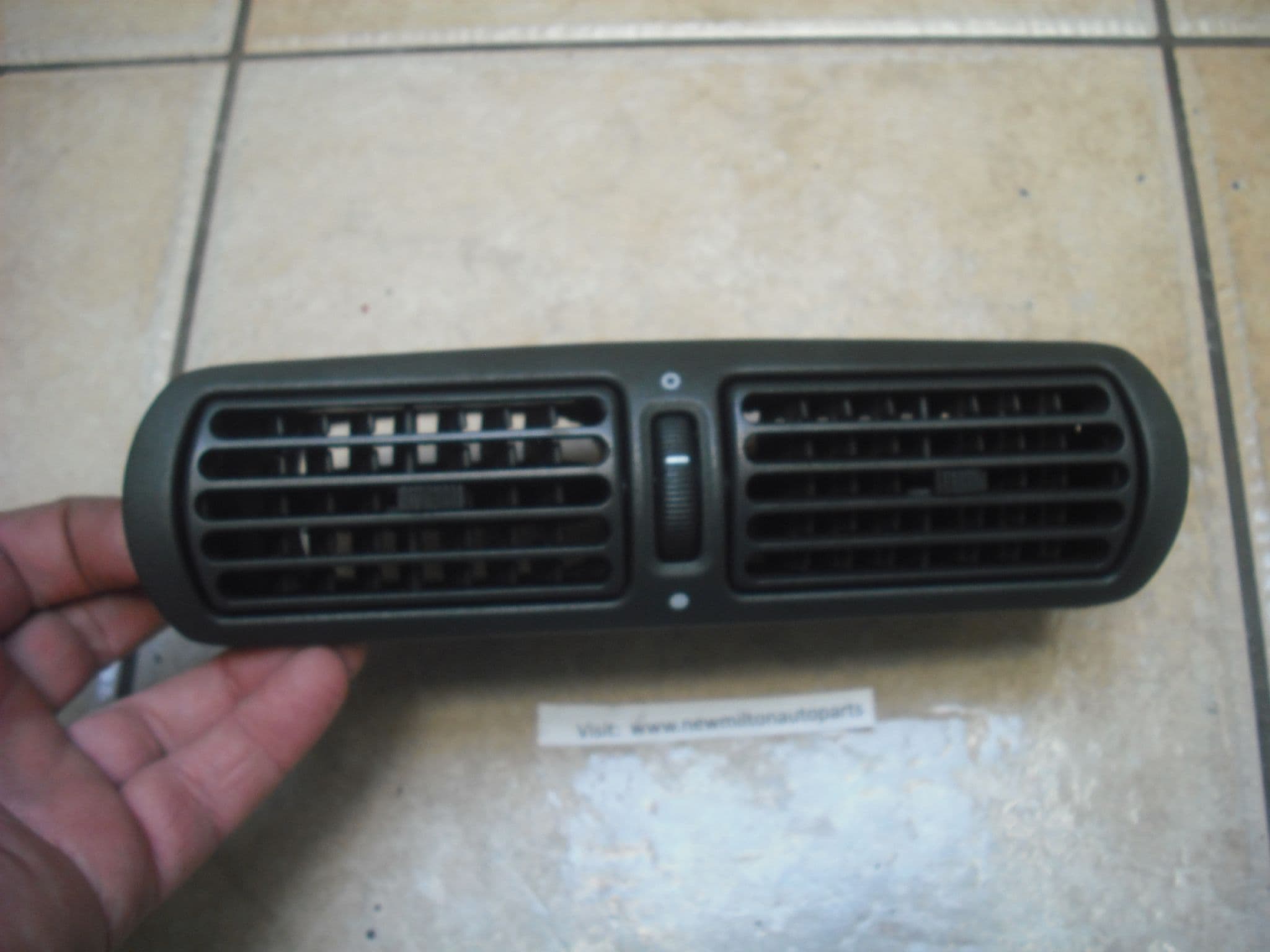 sold ALFA ROMEO SPIDER 916 CENTRAL DASH HEATER FAN BLOWER VENTS