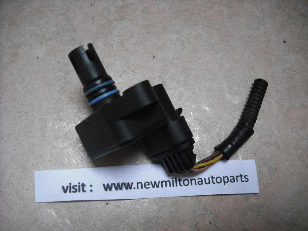 SOLD MHK100820 A GENUINE ROVER 200 25 MGZS AIR INTAKE MANIFOLD MAP SENSOR