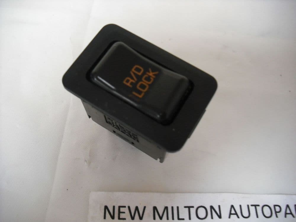 SOLD MITSUBISHI SHOGUN PAJERO REAR DOOR LOCK SWITCH