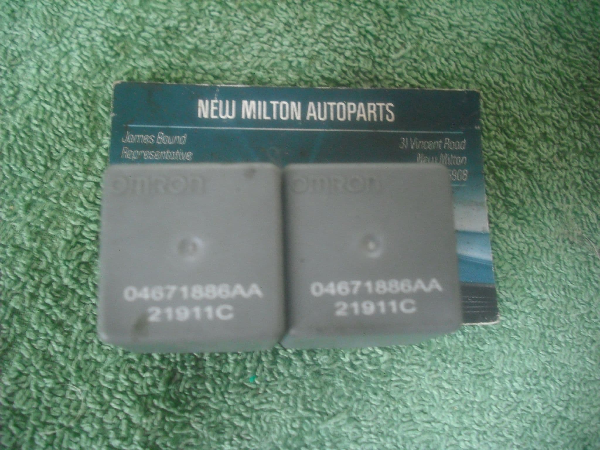 SOLD OMRON 04671886AA 21911C 2 GENUINE CHRYSLER GRAND CHEROKEE VOYAGER ...