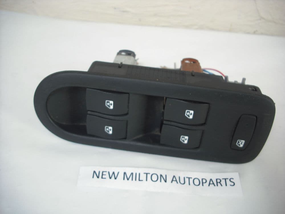 SOLD RENAULT SCENIC 2 FRONT DRIVERS DOOR ELECTRIC WINDOW SWITCH PACK ...