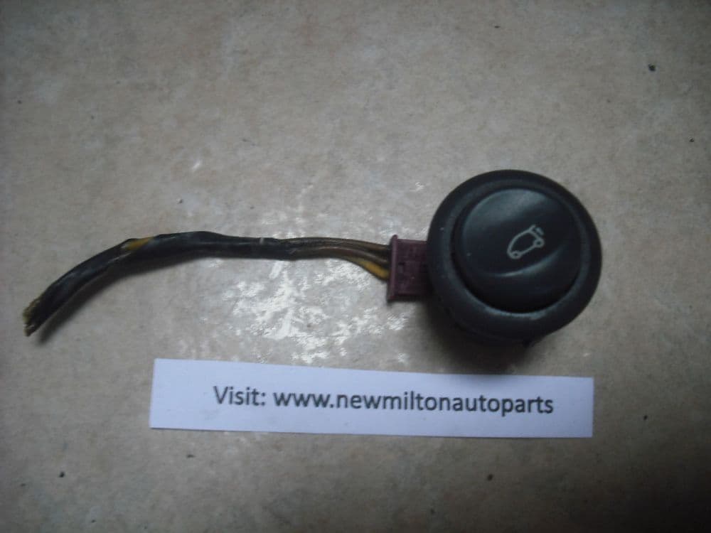 sold SMART CAR FORTWO 450 TAILGATE BOOT TRUNK RELEASE SWITCH