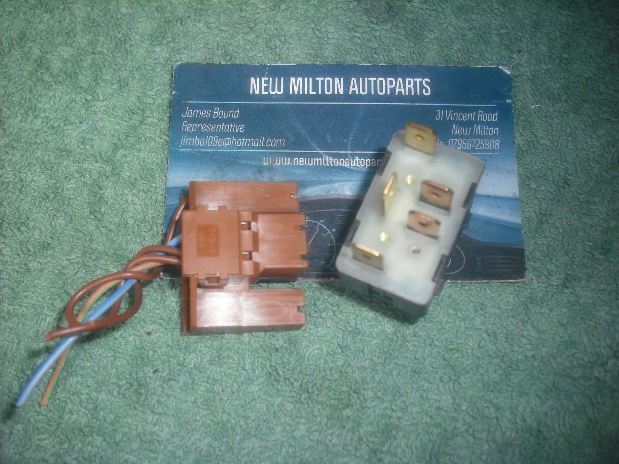 sold sold 1C0959831 A GENUINE VW VOLKSWAGEN BEETLE TAILGATE TRUNK ...