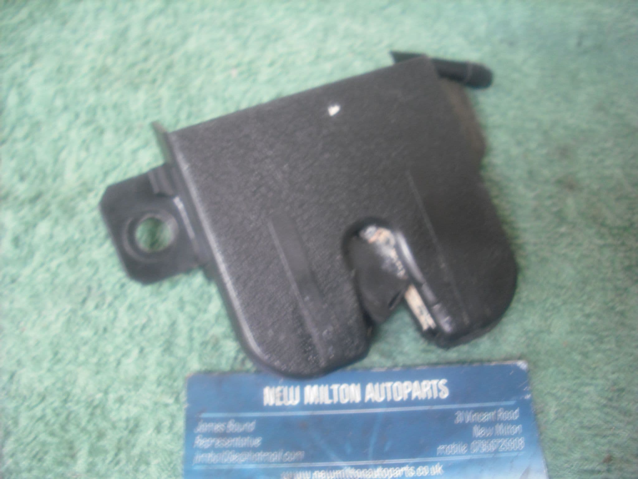 sold sold 1J9 827 505 A GENUINE VW VOLKSWAGEN GOLF MK4 ESTATE BOOT ...