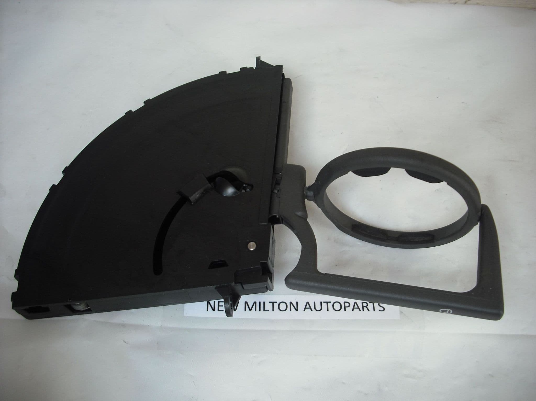 SOLD SOLD 5016753 A GENUINE SAAB 95 9-5 DASH FOLDING RETRACTABLE CUP HOLDER