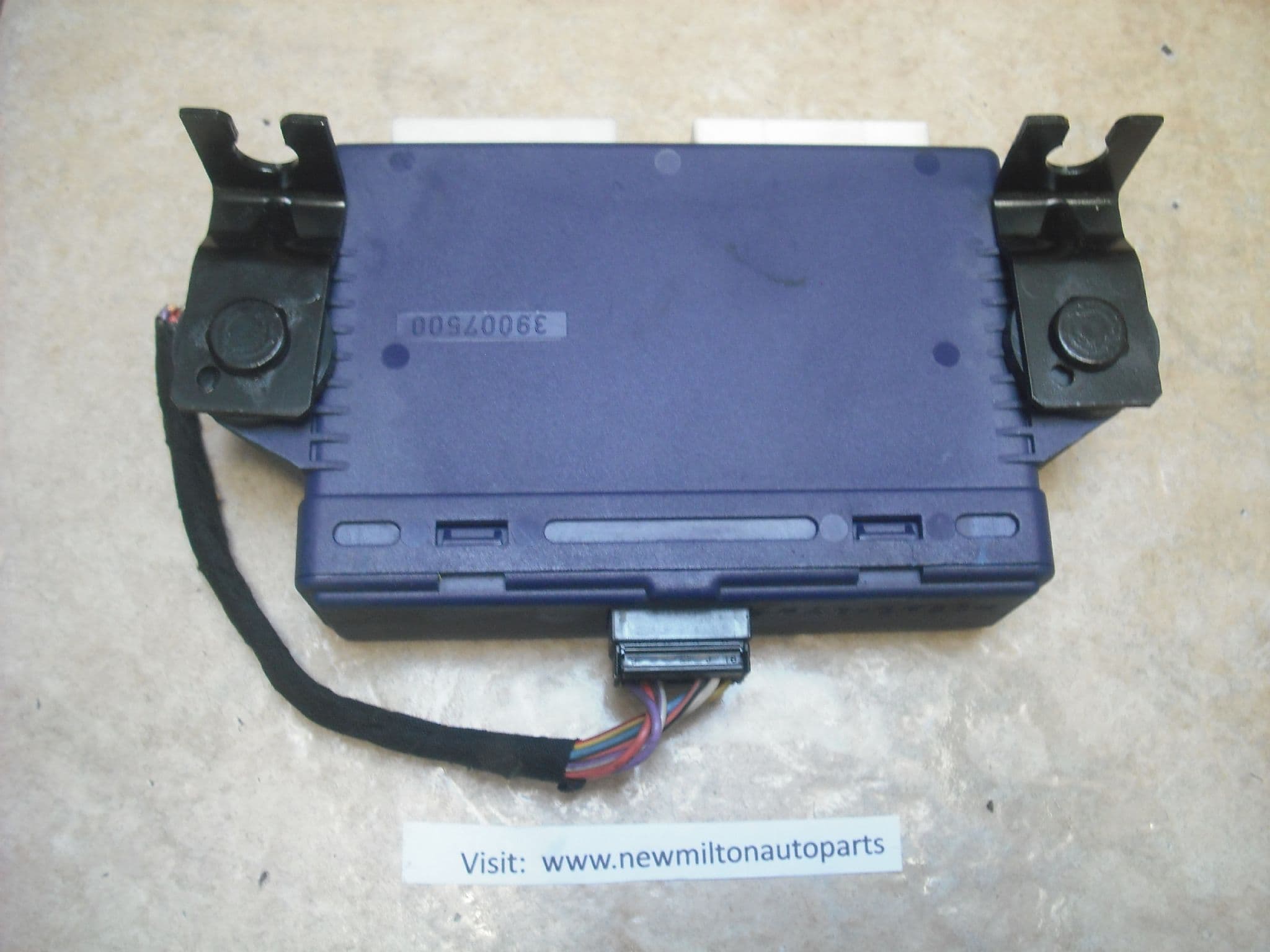 SOLD SOLD 60651626 ALFA ROMEO 916 SPIDER CONVERTIBLE WINDOW CONTROL ...