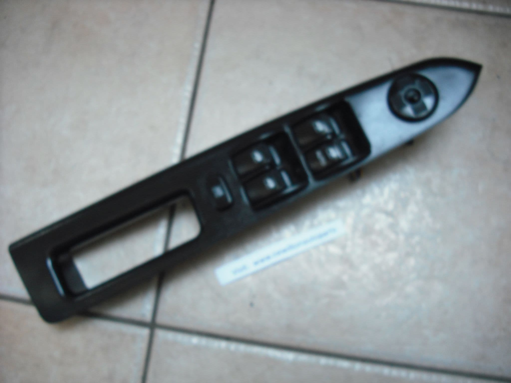SOLD SOLD A GENUINE KIA RIO MK1 DRIVERS DOOR ELECTRIC WINDOW AND DOOR ...