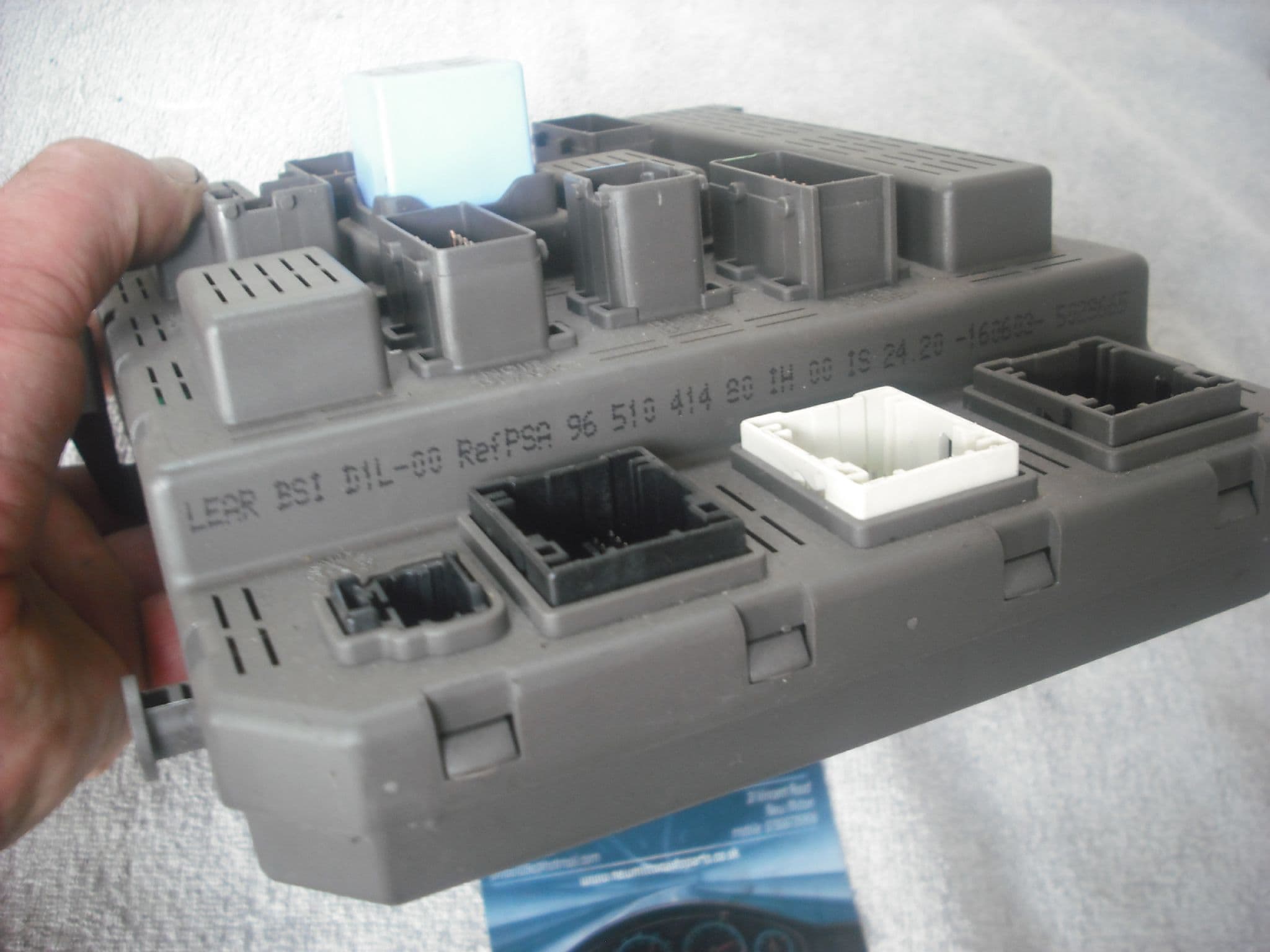 SOLD SOLD A GENUINE PEUGEOT 607 2 2 HDI ECU FUSE BOX CONTROL MODULE ...