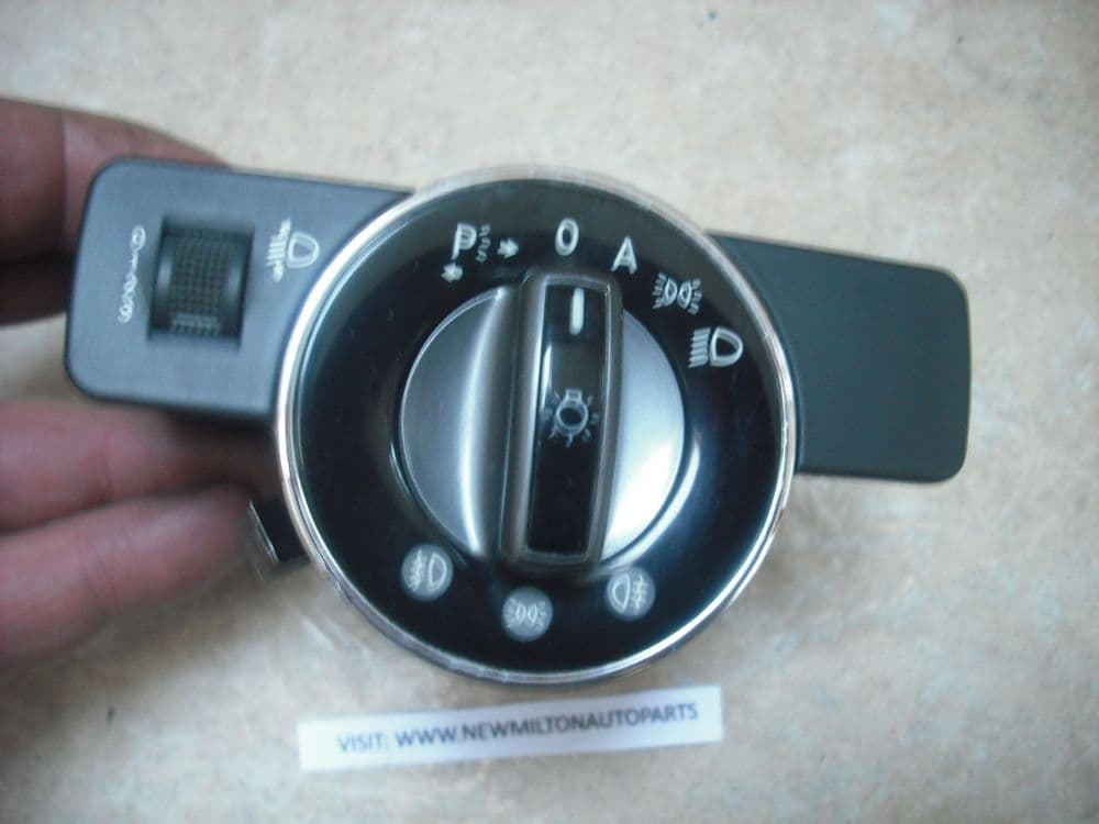 SOLD SOLD A2045451804 MERCEDES BENZ W204 C CASS HEADLIGHT HEADLAMP SWITCH