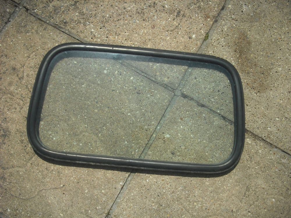 SOLD SUZUKI SUPER CARRY PICK UP TRUNK CAB REAR WINDOW AND REBBER SEAL
