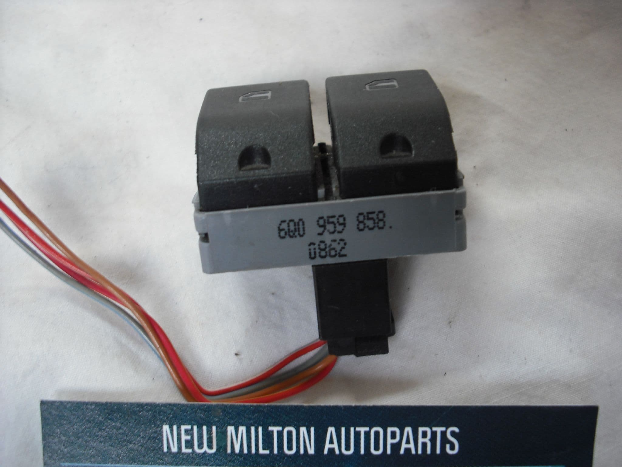 SORRY OUT OF STOCK POLO MK6 9N FRONT DOOR ELECTRIC WINDOW SWITCHES 6Q0 ...