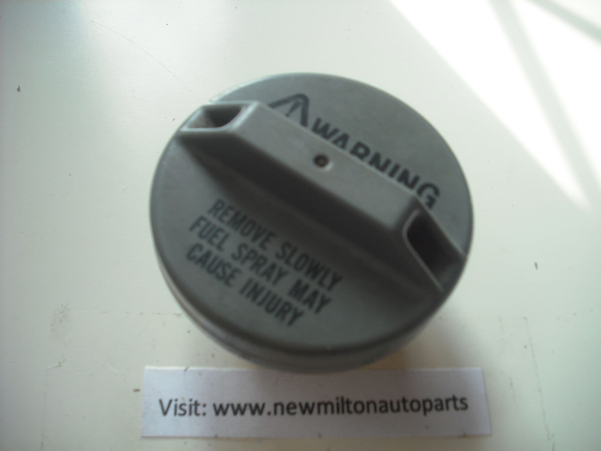 SUZUKI SUPER CARRY VAN PETROL FUEL CAP