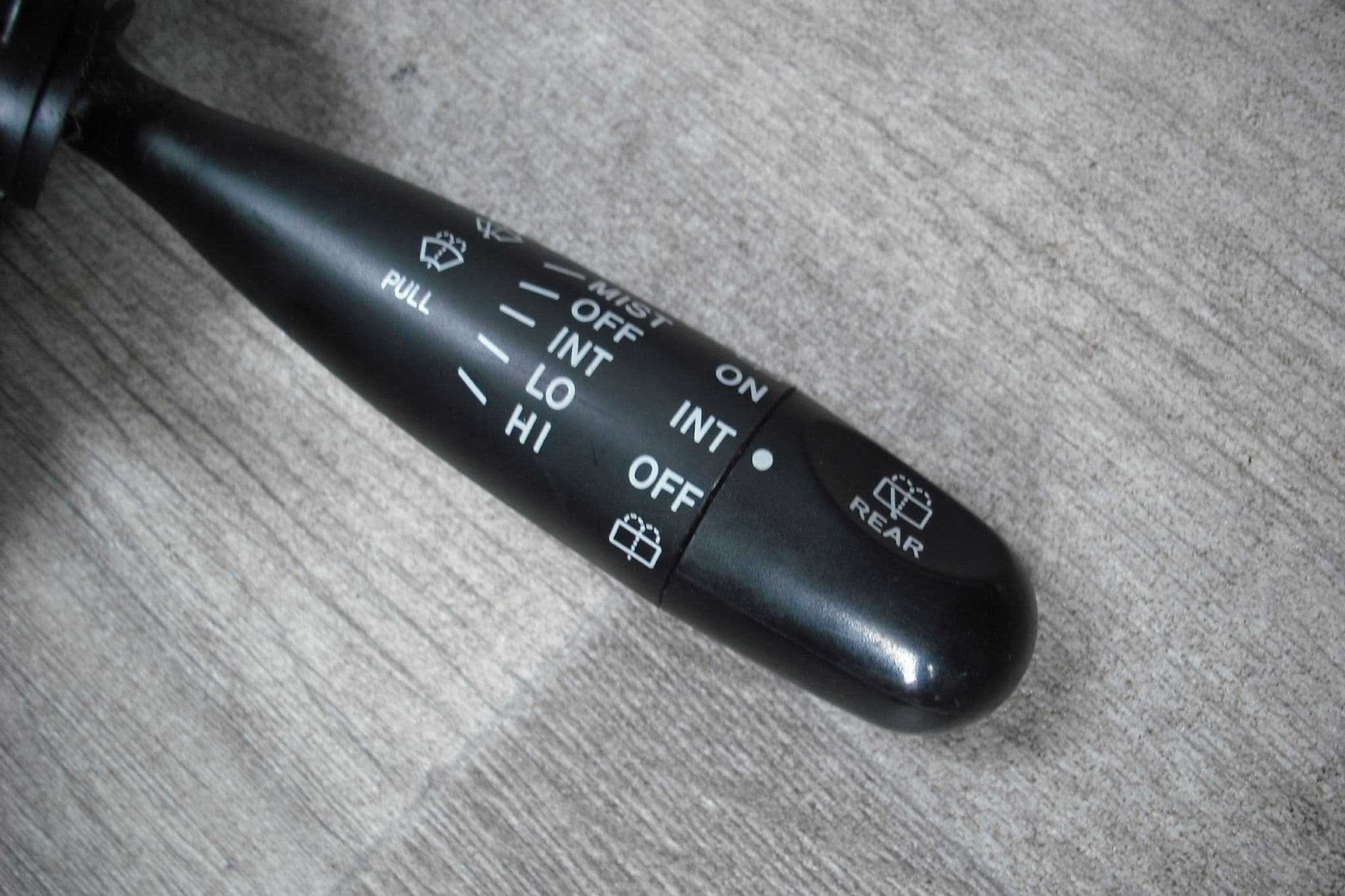 TOYOTA RAV 4 MK2 WINDSCREEN WIPER AND WASHER STALK SWITCH