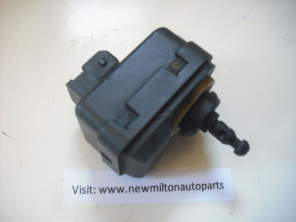 TOYOTA YARIS MK2 HEADLIGHT HEADLAMP LEVELING ADJUSTMENT MOTOR