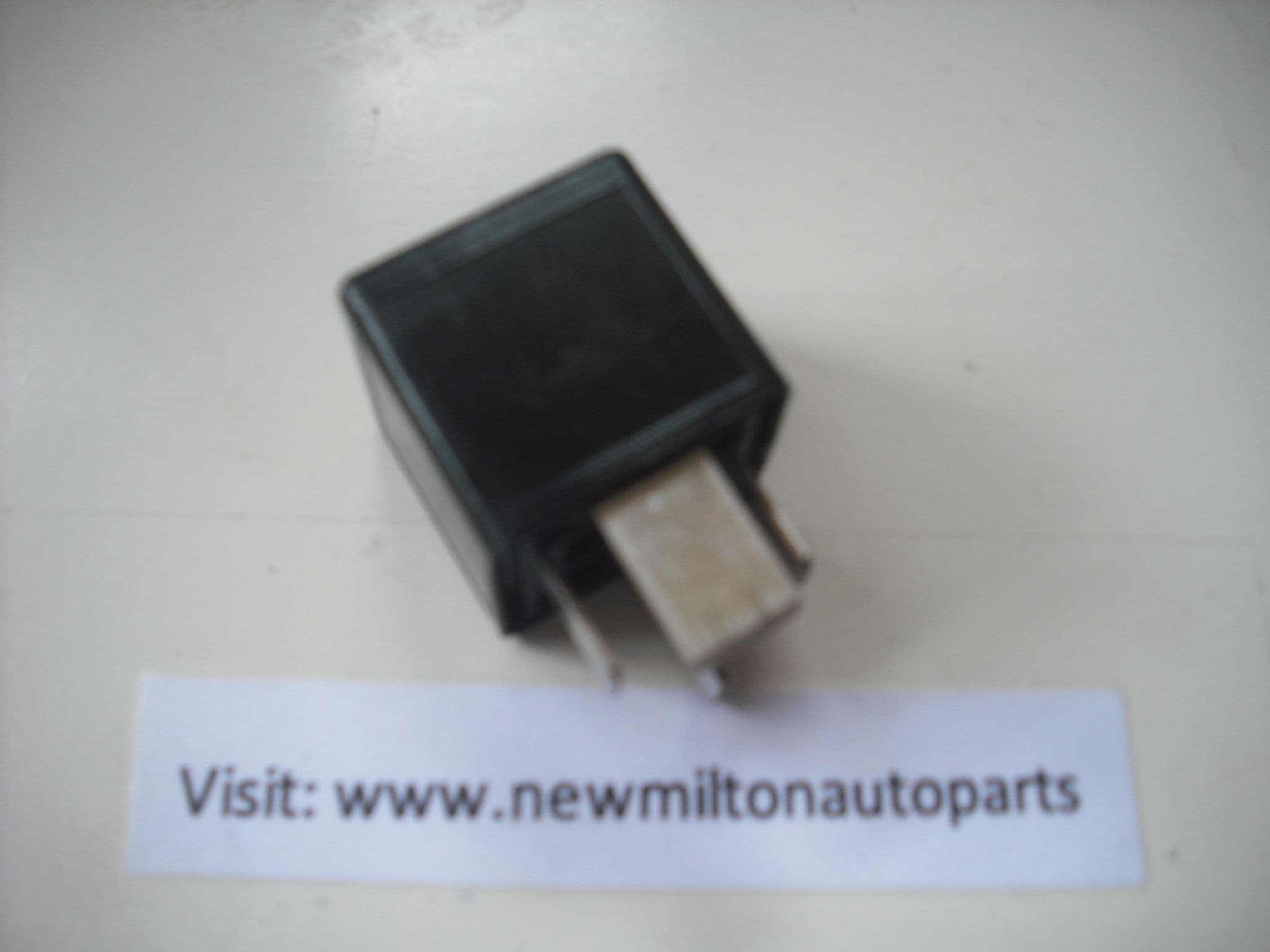 TYCO V23134-J59-X431 G110 A GENUINE MAZDA MX3 3 5 6 RELAY
