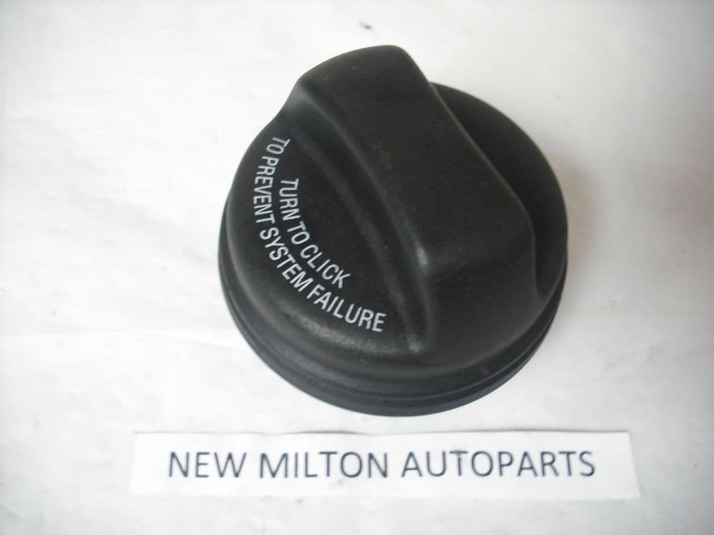 VOLVO 850 C70 S70 V70 GENUINE VOLVO PETROL OR DIESEL FUEL CAP