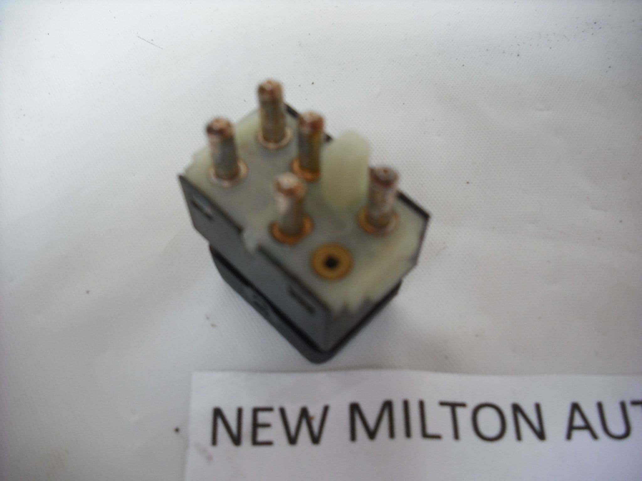VOLVO 960 1994-97 FRONT PASSENGER DOOR ELECTRIC WINDOW SWITCH
