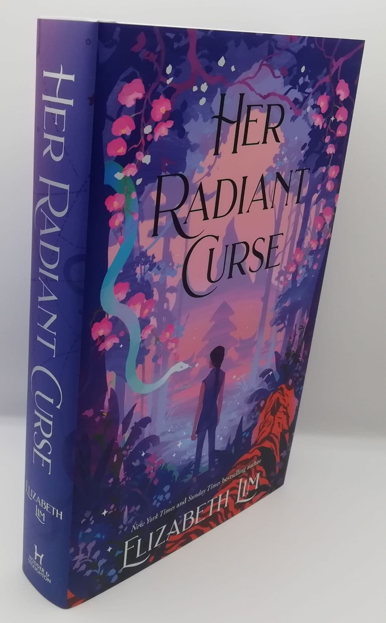 Elizabeth Lim HER RADIANT CURSE Signed Fairyloot Edition